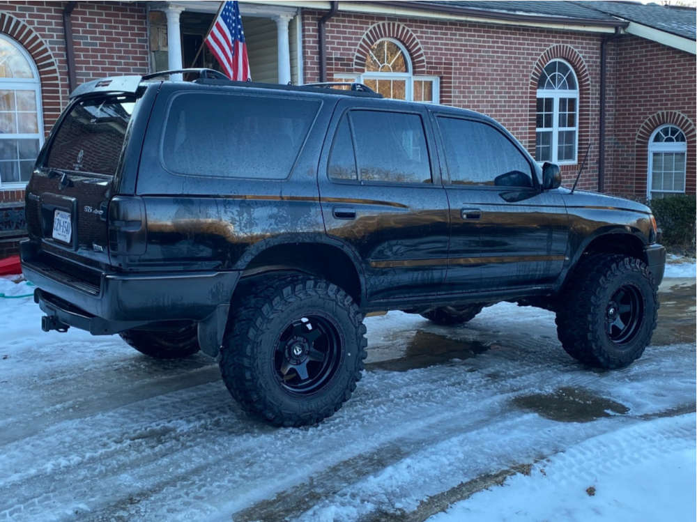 2002 Toyota 4Runner with 17x10 -18 Fuel Shok and 33/12.5R17 Gladiator ...