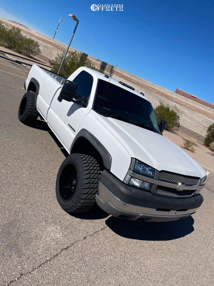 2004 Chevrolet Silverado 2500 HD with 20x12 -44 Hardrock Crusher and 33 ...