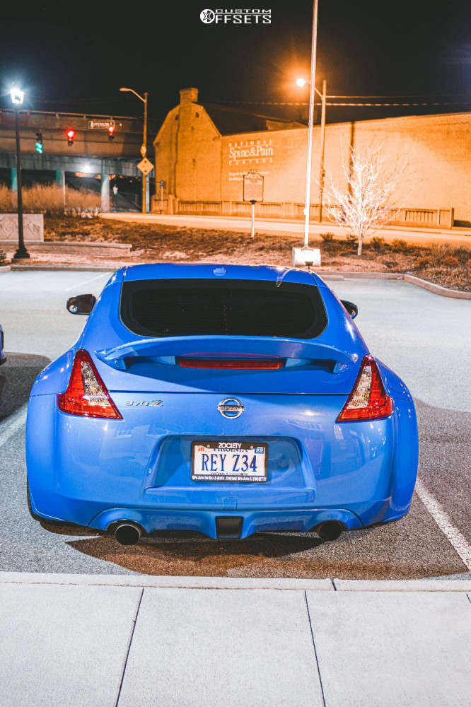 2009 Nissan 370Z with 19x9.5 22 ESR Sr07 and 255/35R19 Kenda Vezda Uhp ...