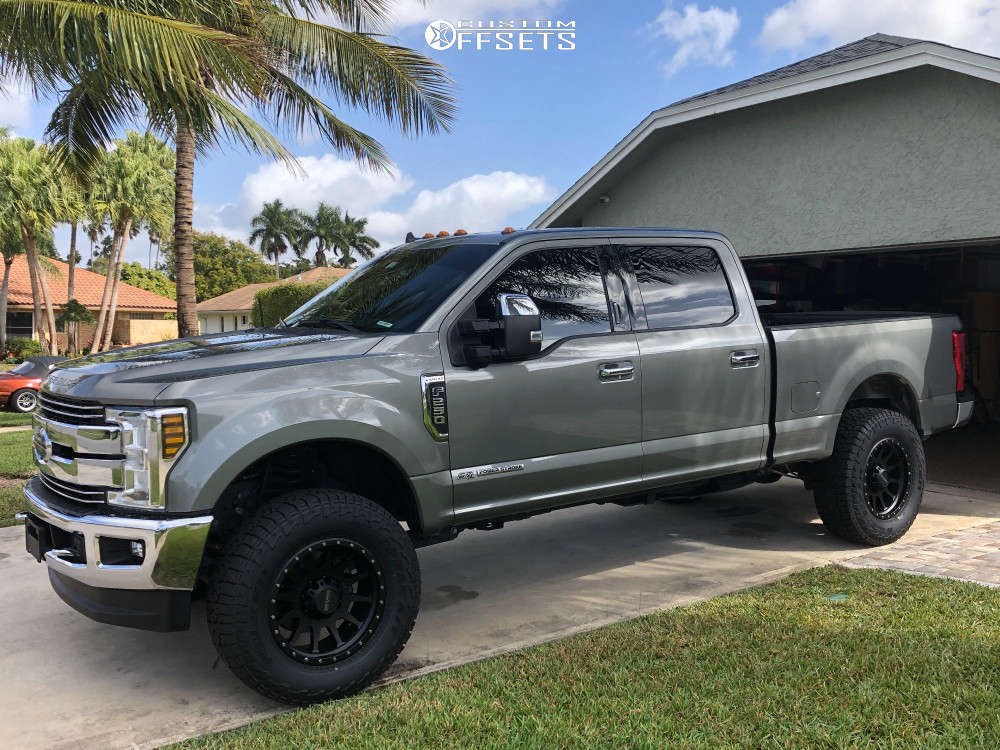 2019 Ford F-250 Super Duty with 20x9 -14 Method Mr605 and 37/12.5R20 ...
