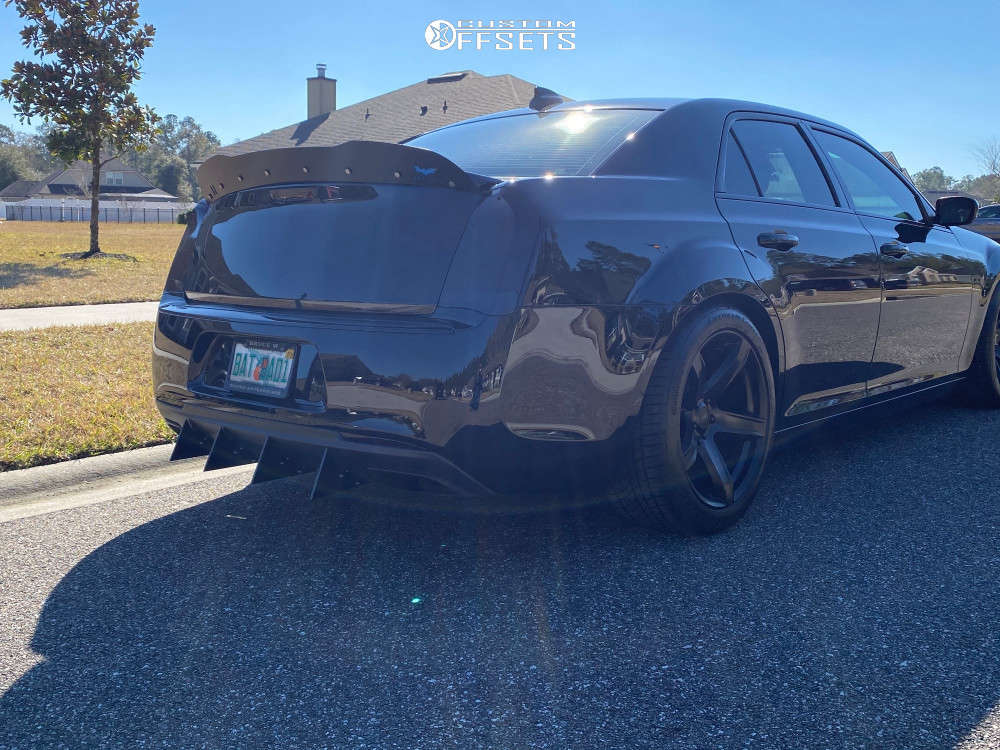 2019 Chrysler 300 with 20x9.5 35 Voxx Replicas Hellcat 2 and 275/40R20 ...