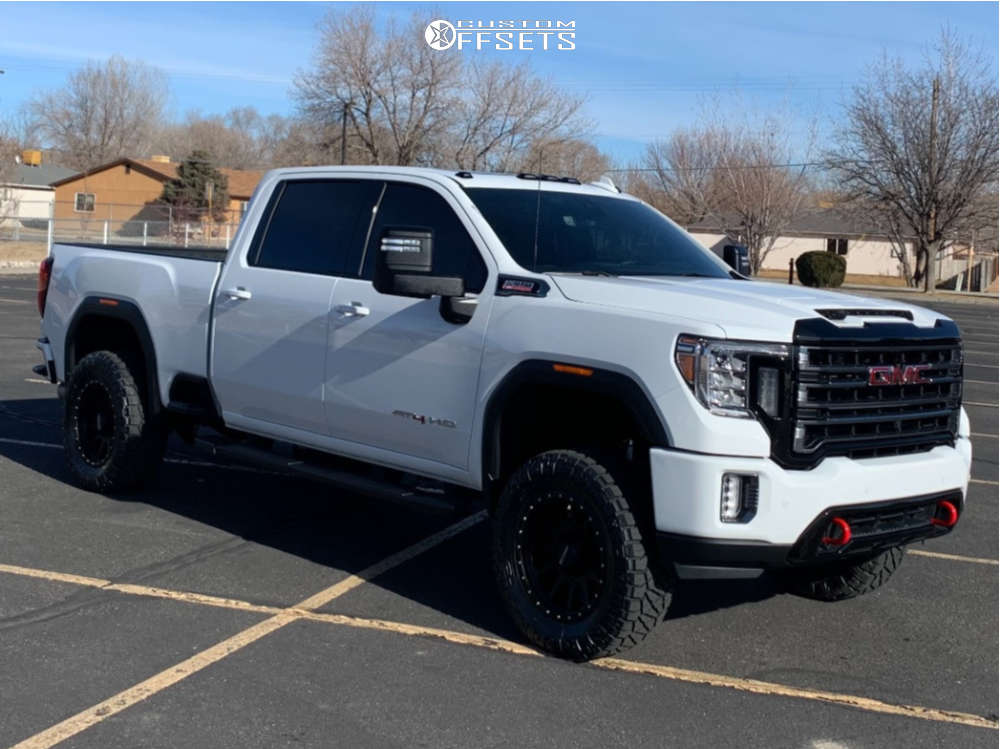 2020 GMC Sierra 2500 HD with 20x9 -12 Method Mr605 and 35/12.5R20 Nitto ...