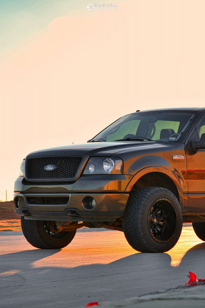 2008 Ford F-150 with 20x12 -45 Fuel Sledge and 33/12.5R20 Nitto Ridge Grappler and Leveling Kit ...