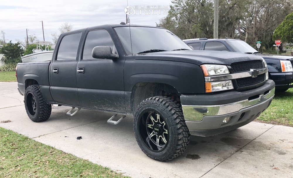 2005 Chevrolet Silverado 1500 with 20x10 -25 Ultra Menace and 33/12 ...