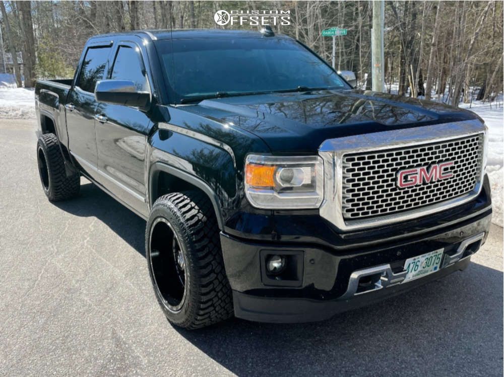2015 GMC Sierra 1500 with 20x12 -44 TIS 544BM and 33/12.5R20 Atturo ...