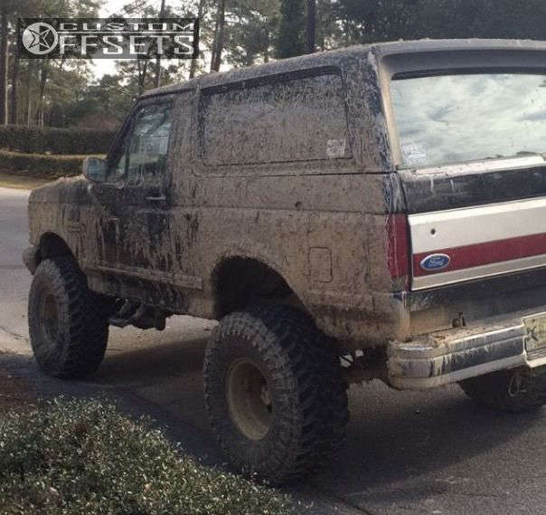 1990 Ford Bronco with 15x10 -44 Pro Comp Series 51 and 38/14.5R15 Toyo ...