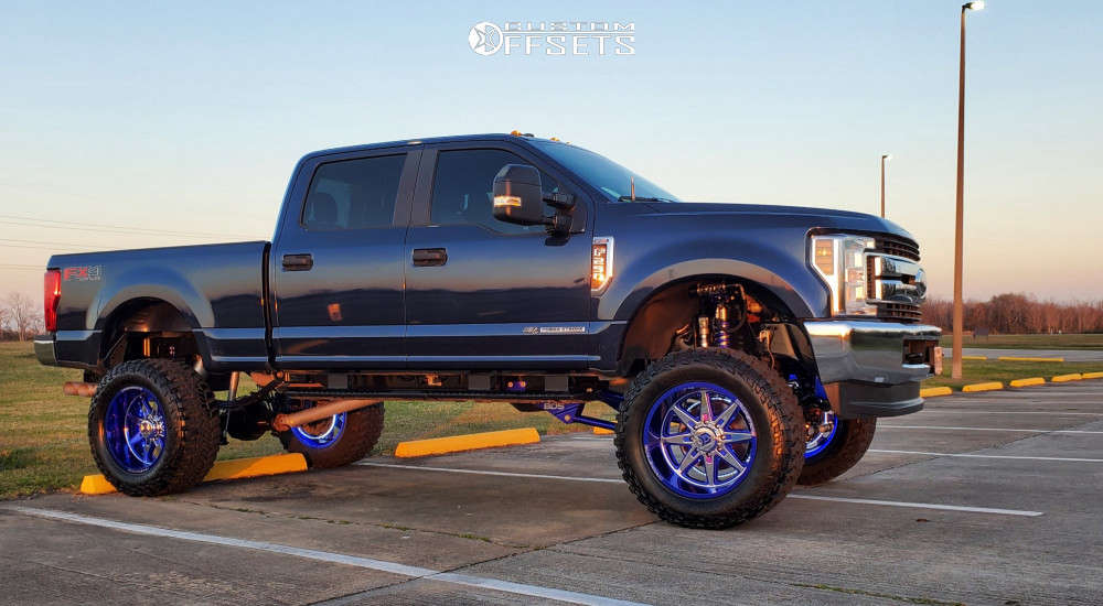2019 Ford F-250 Super Duty with 22x12 -44 Dropstars 655c and 38/15.5R22 ...