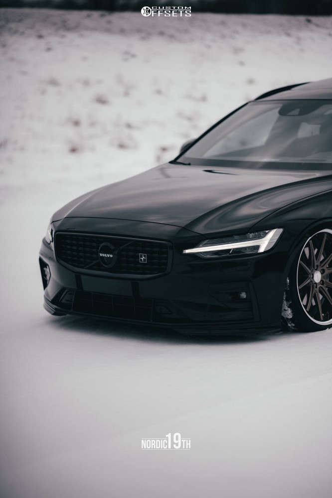 2019 Volvo V60 with 20x9 35 Work Gnosis Cv201 and 225/35R20 Continental ...
