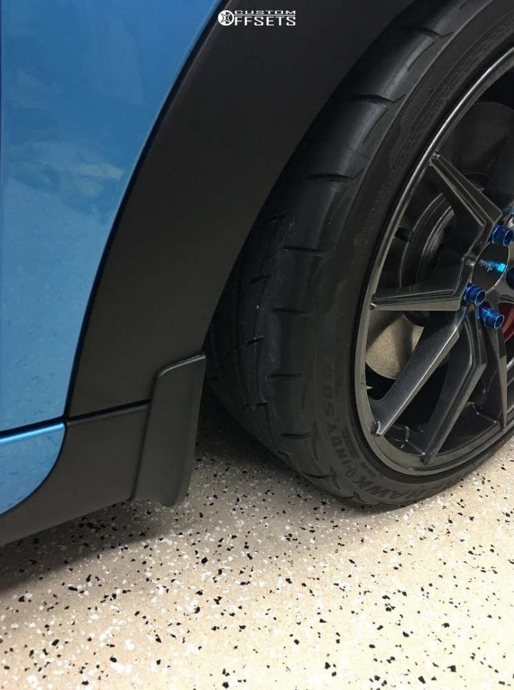 2019 Mini Cooper with 18x8 45 Advanti Racing Hybris and 215/40R18 ...