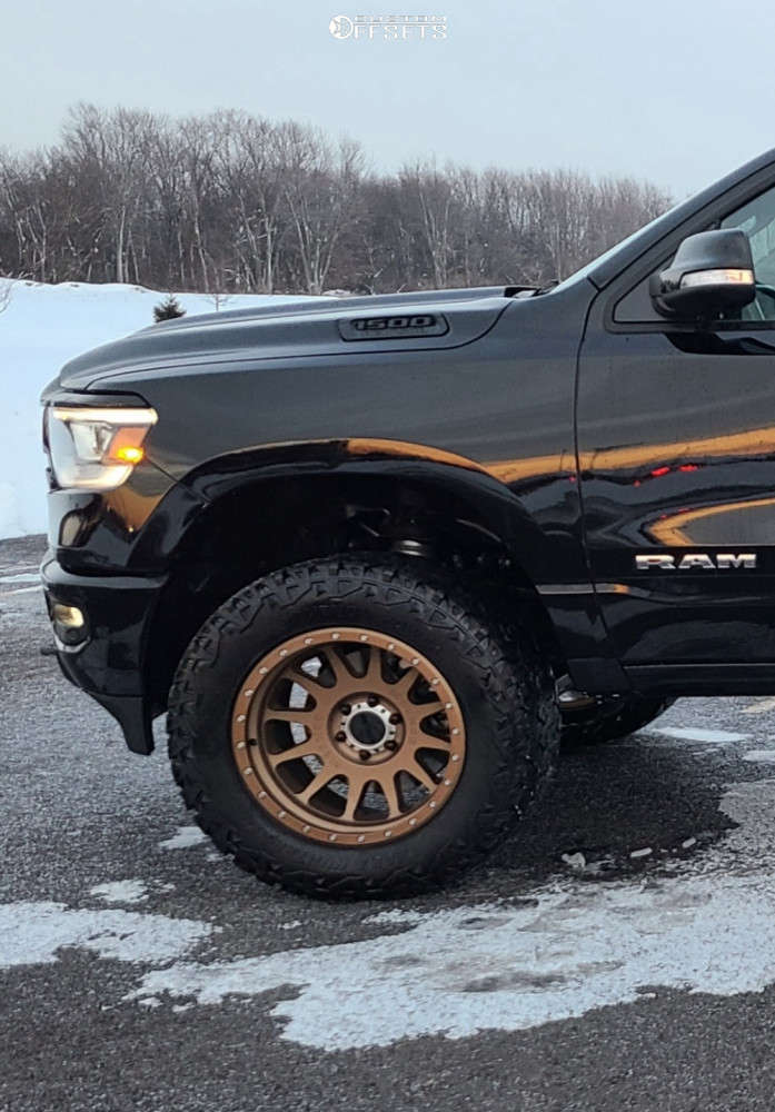 2021 Ram 1500 with 20x10 -24 Method Nv and 35/12.5R20 Venom Power Terra ...