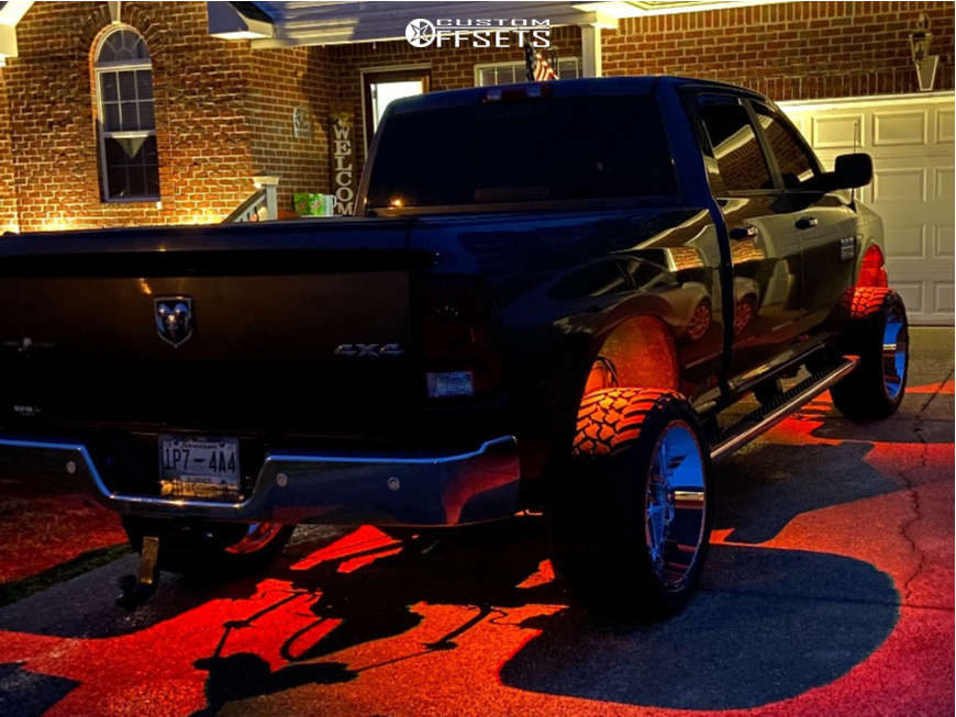 2016 Ram 2500 with 22x12 -51 Vision Sliver and 33/12.5R22 AMP Mud ...