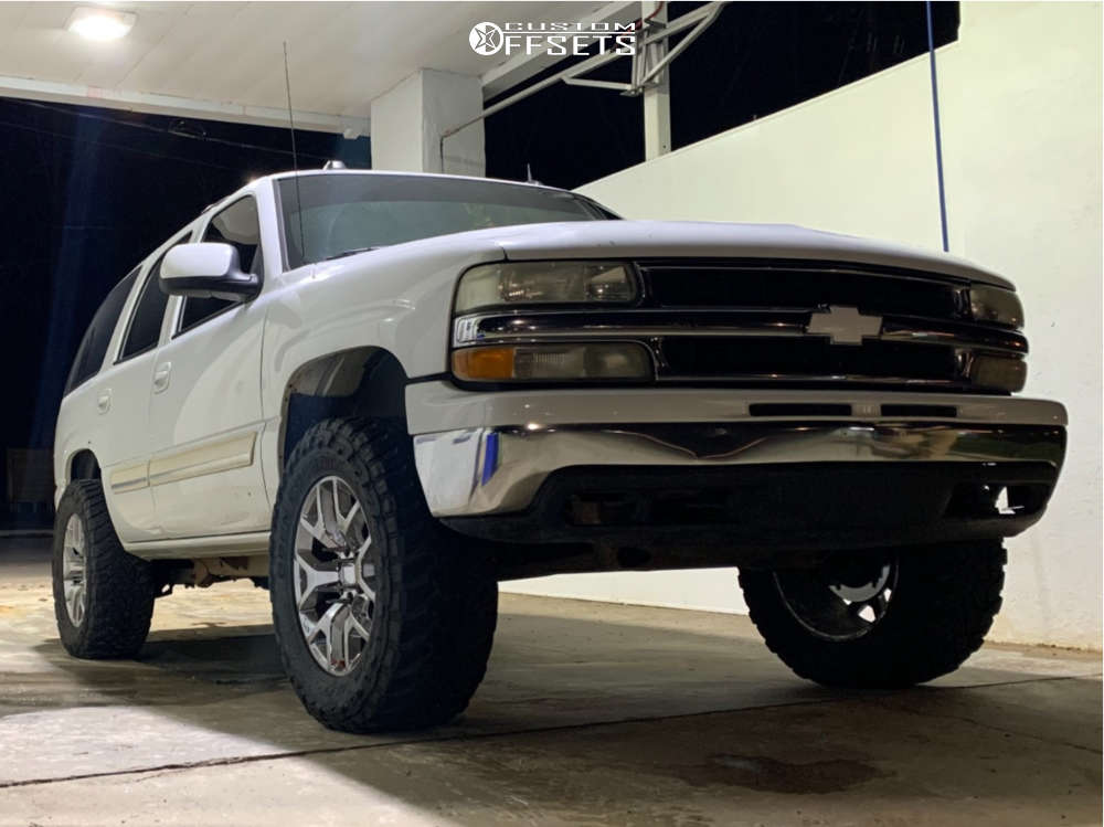 2004 Chevrolet Tahoe with 20x9 0 OE Replicas Flakes and 35/10.5R20 Toyo ...