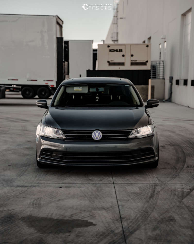 2015 Volkswagen Jetta with 17x8 40 Ultra Platinum Retribution and 225 ...