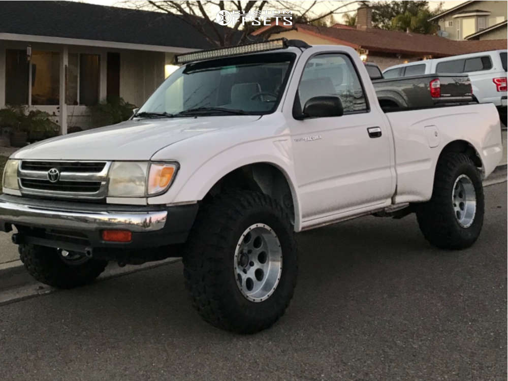 1999 Toyota Tacoma with 15x8 -19 Method Mr105 and 31/11.5R15 Ironman ...