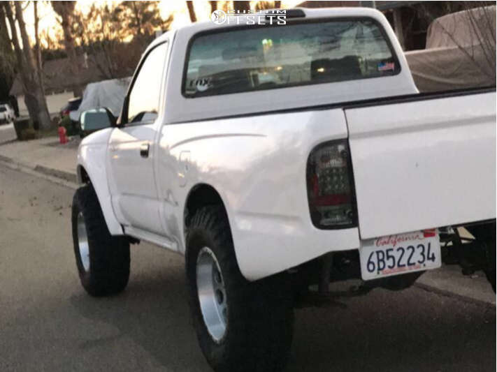 1999 Toyota Tacoma with 15x8 -19 Method Mr105 and 31/11.5R15 Ironman ...