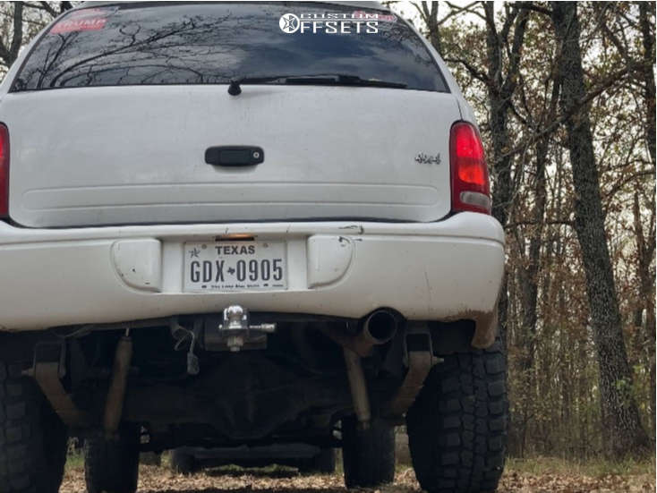 2000 Dodge Durango with 16x8 13 Cragar 342 and 285/75R16 Federal ...