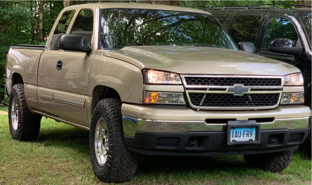 2007 Chevrolet Silverado 1500 Classic with 17x9 -12 Mickey Thompson ...