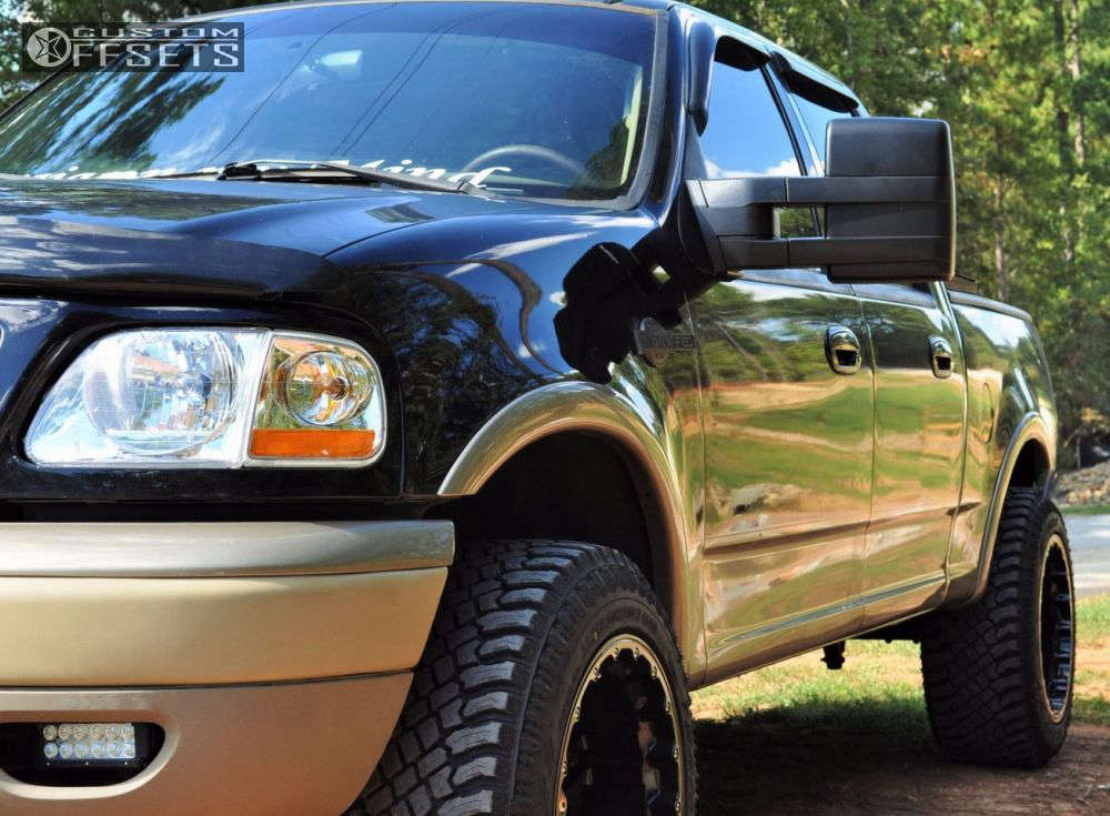2003 Ford F-150 with 20x12 -44 Centerline Lt1 and 33/12.5R20 Atturo ...