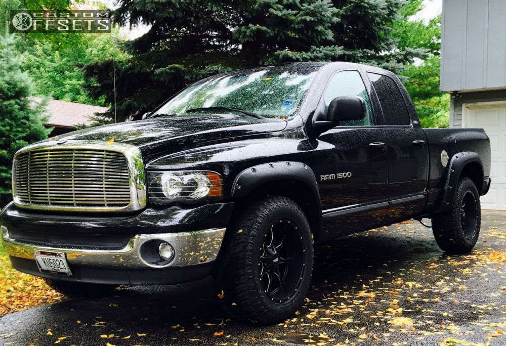 2002 Dodge Ram 1500 with 20x10 -24 Moto Metal MO970 and 295/60R20 ...