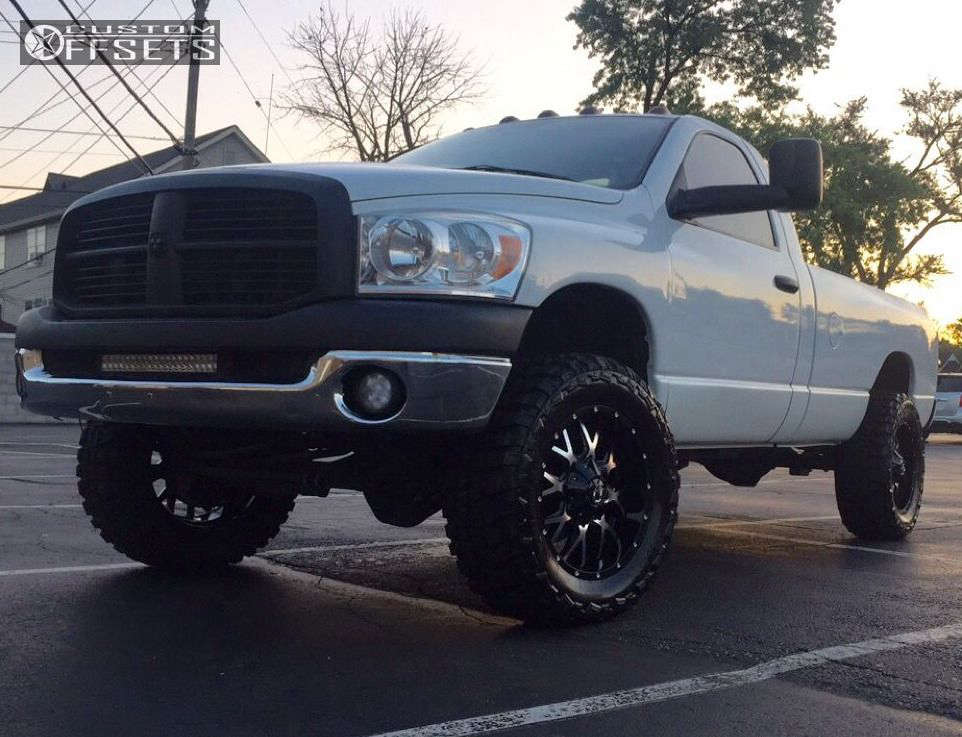 2007 Dodge Ram 2500 with 20x9 0 Dropstars 645MB and 35/12.5R20 Federal ...