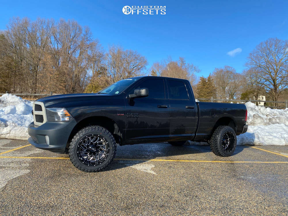 2017 Ram 1500 with 20x12 -51 Hardrock Destroyer and 33/12.5R20 Atturo ...