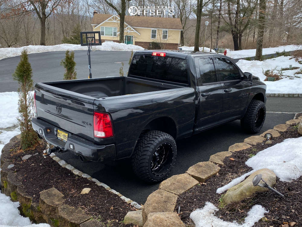 2017 Ram 1500 with 20x12 -51 Hardrock Destroyer and 33/12.5R20 Atturo ...