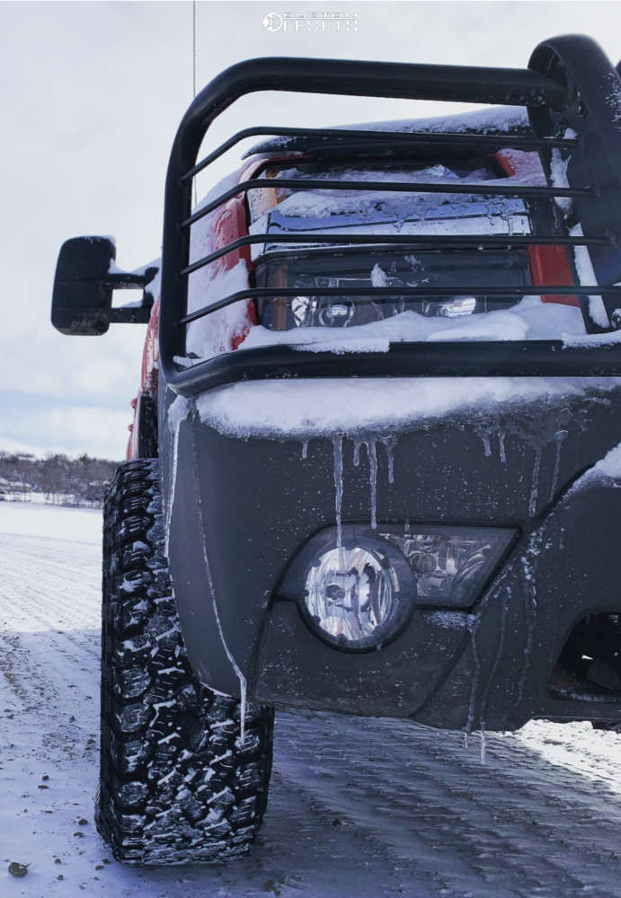2002 Chevrolet Avalanche 1500 with 16x8 0 Moto Metal Mo970 and 33/12 ...