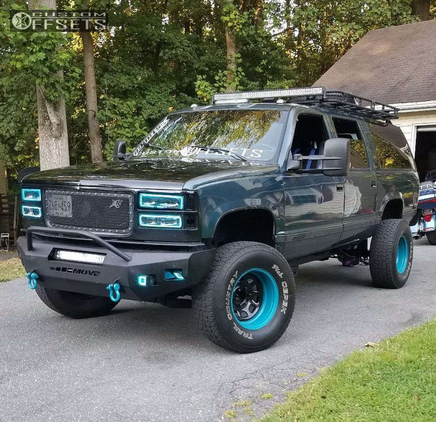 1994 Chevrolet Suburban 1994 Chevrolet (USA) Suburban C1500 Full Range