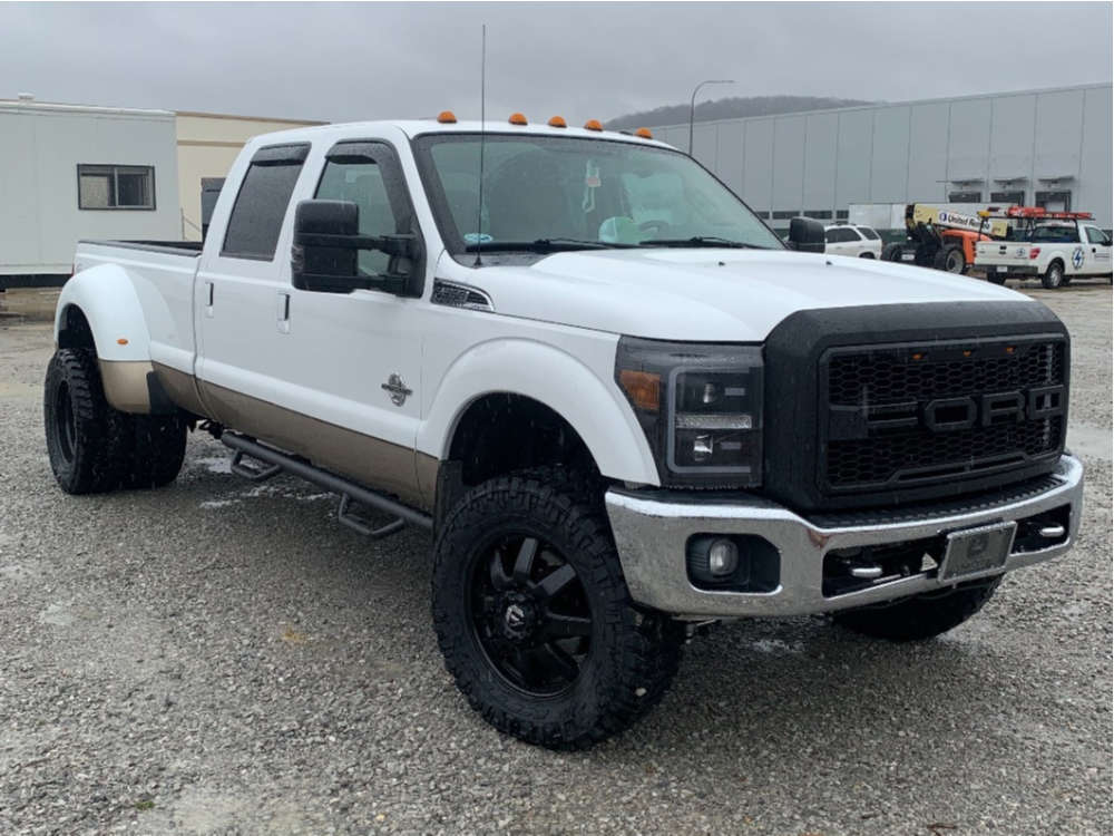 2011 Ford F-350 Super Duty Dually with 20x12 -44 Fuel Maverick and 35/ ...