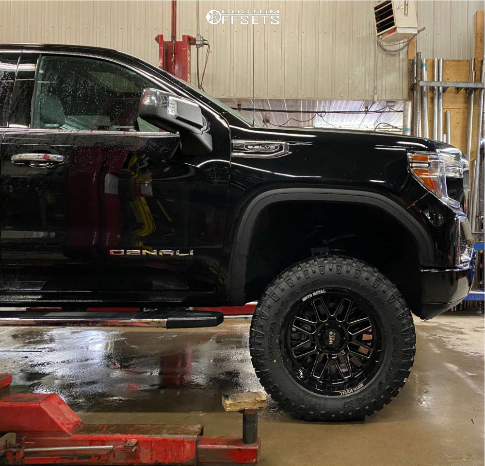 2019 GMC Sierra 1500 with 20x10 -18 Moto Metal Mo802 and 35/12.5R20 ...