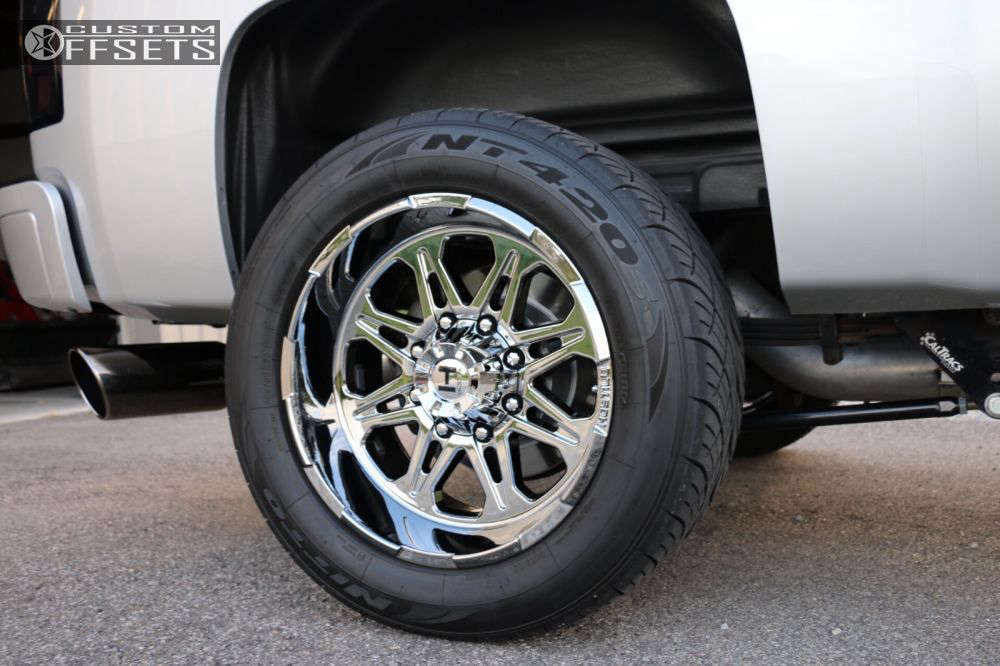 2011 Chevrolet Silverado 2500 HD with 20x10 -19 Hostile Havoc and 305 ...