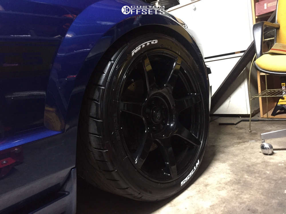 2007 Ford Mustang with 19x10 35 SVE R350 and 285/35R19 Nitto NT555 G2 ...