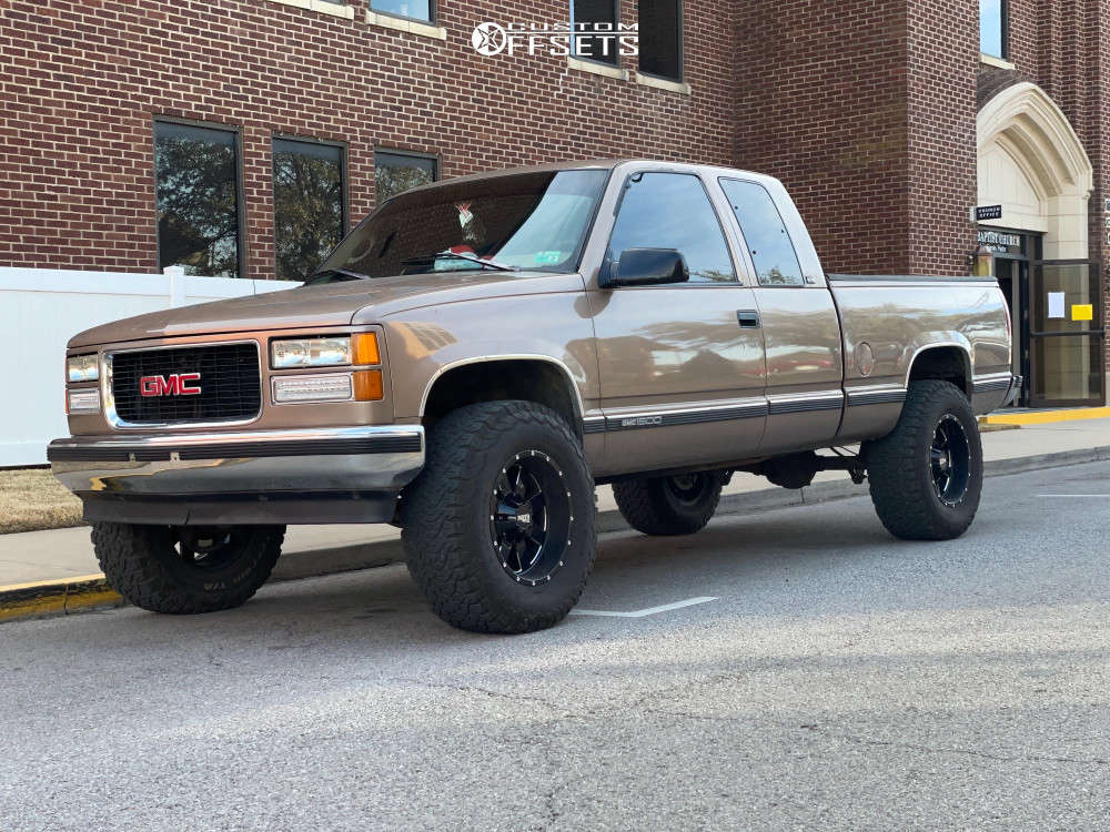 1996 GMC C1500 with 18x10 -24 Moto Metal 962 and 35/12.5R18 BFGoodrich ...