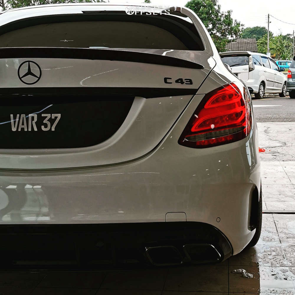 2015 Mercedes-Benz C250 with 19x8.5 43 HRE FlowForm P101 and 225/40R19 ...