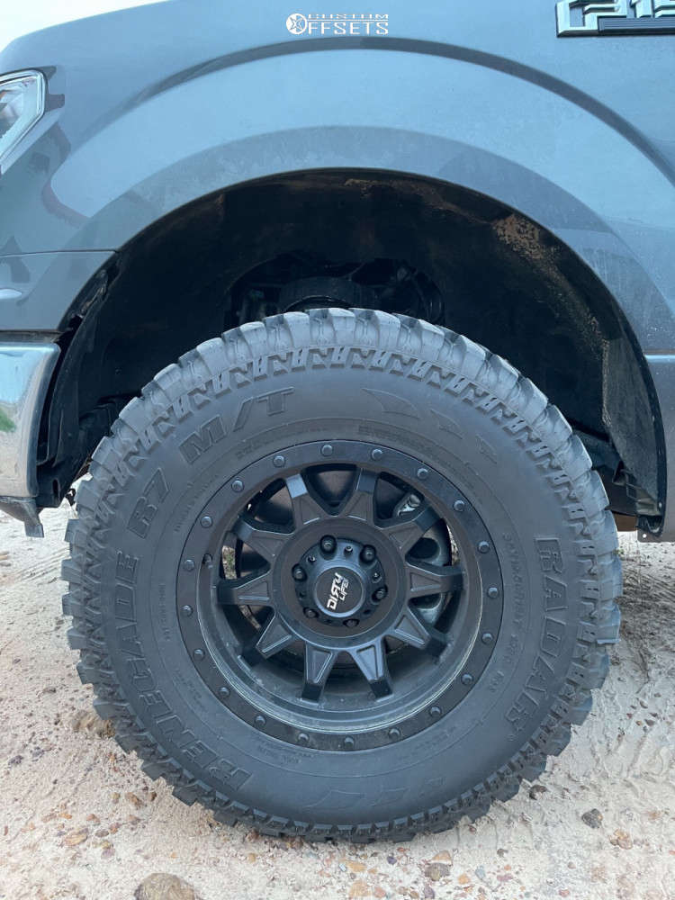 2019 Ford F-150 with 18x9 0 Dirty Life Roadkill and 35/12.5R18 Radar ...