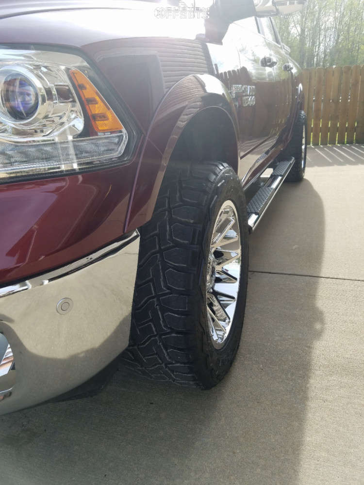 2016 Ram 1500 with 20x12 -44 Dropstars 654C and 33/12.5R20 Toyo Tires ...