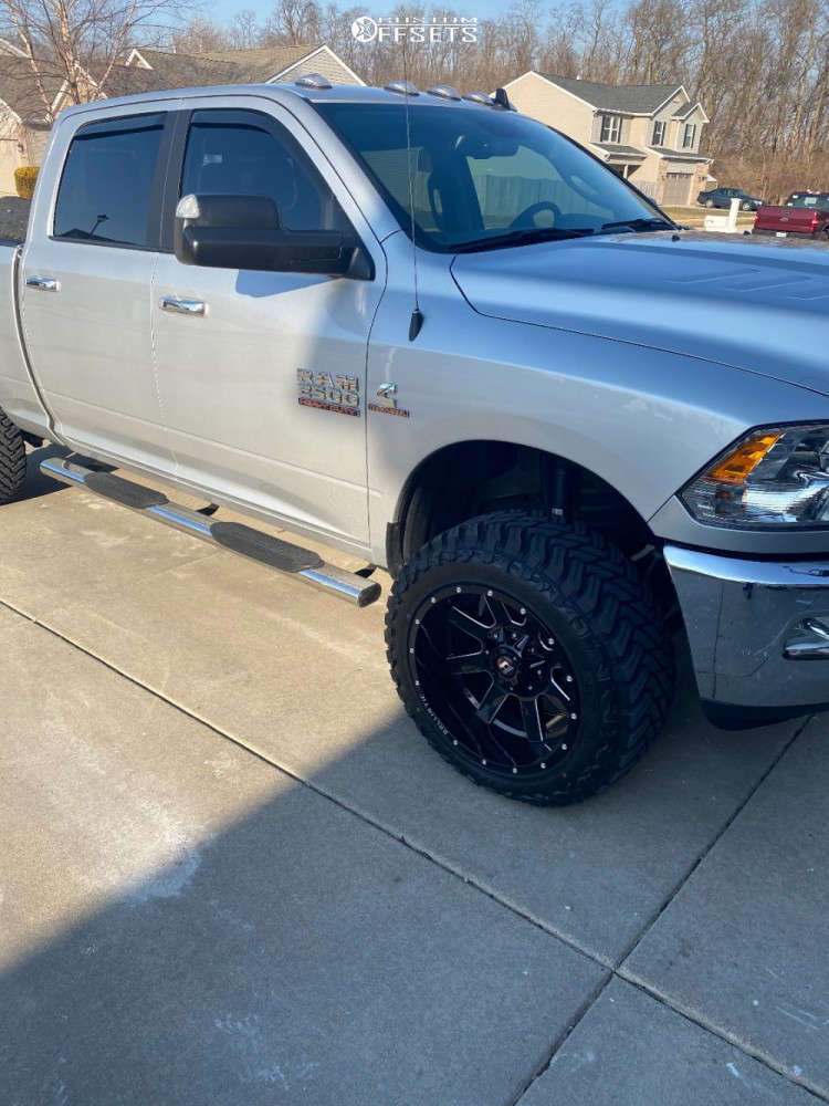 2018 Ram 2500 with 20x12 -44 Ballistic Rage and 33/12.5R20 Atturo Trail ...