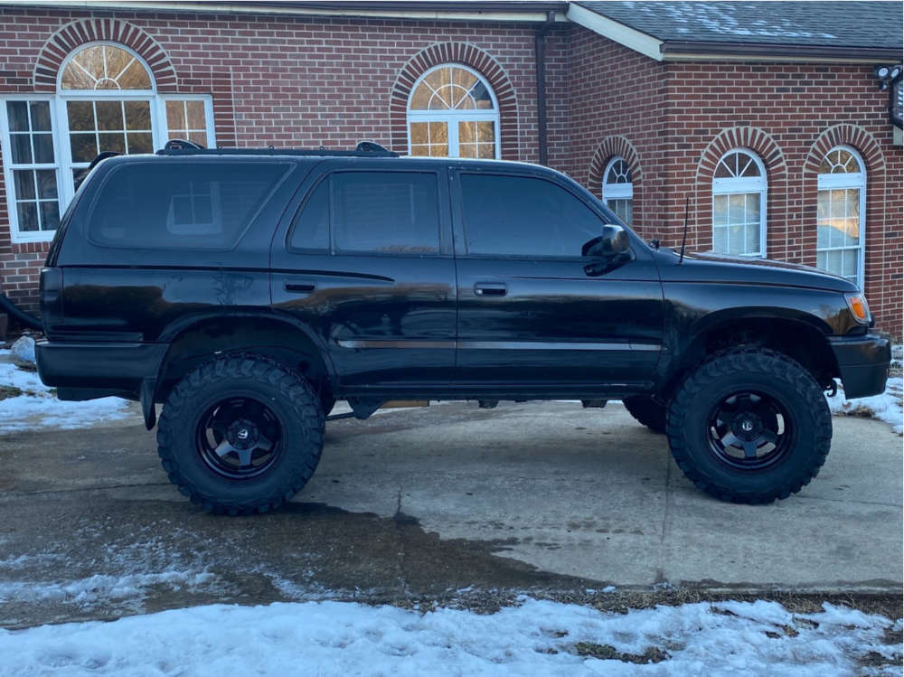 2002 Toyota 4Runner with 17x10 -18 Fuel Shok and 33/12.5R17 Gladiator ...