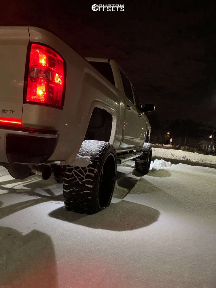 2014 GMC Sierra 1500 with 22x12 -44 Hostile Jigsaw and 33/12.5R22 Nitto Ridge Grappler and ...
