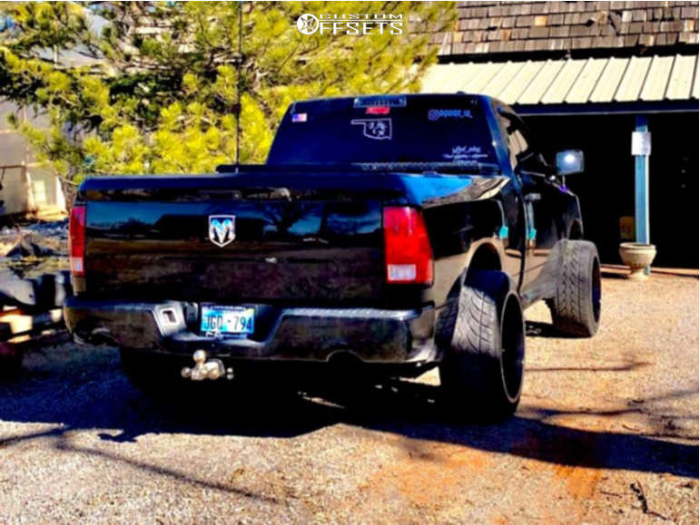 2012 Ram 1500 with 22x12 -44 Fuel Stroke and 305/40R22 Versatyre ...