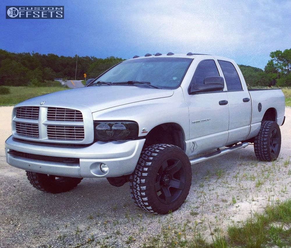 2005 Dodge Ram 2500 with 20x10 18 Method Fat Five and 33/12.5R20 ...