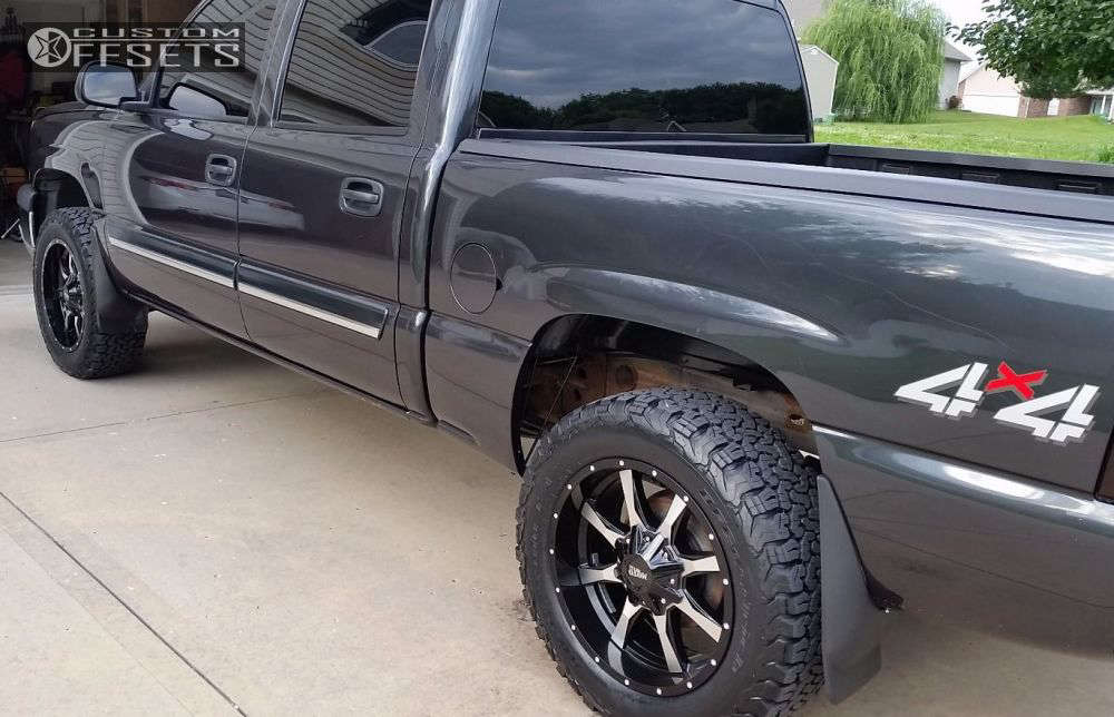 2005 Chevrolet Silverado 1500 with 20x9 0 Moto Metal MO970 and 265 ...