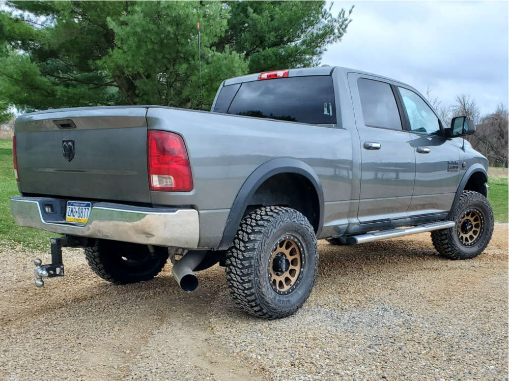 2010 Dodge Ram 2500 with 17x8.5 0 Method MR305 and 35/35R17 Kanati Mud ...