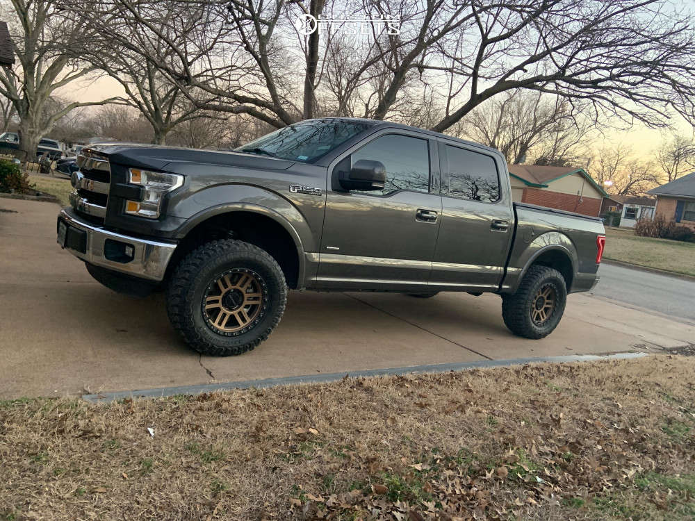 2016 Ford F-150 with 18x9 12 Vision Manx 2 and 33/12.5R18 Linglong ...