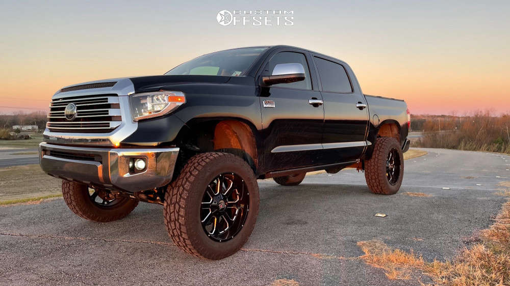 2019 Toyota Tundra with 22x10 -18 XD Buck 25 and 37/12.5R22 Toyo Tires ...