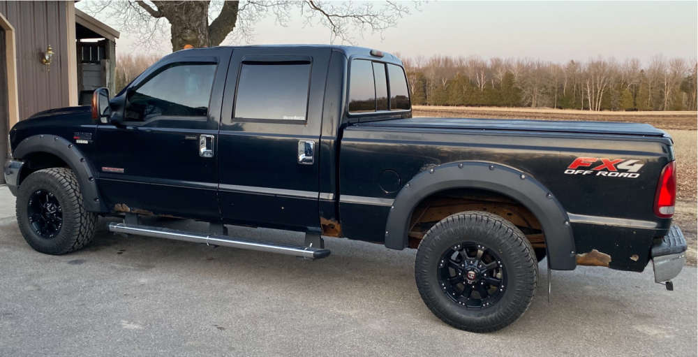 2004 Ford F-250 Super Duty with 17x9 -12 Ballistic Morax and 33/12.5R17 ...