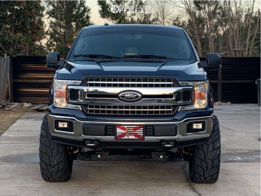 2018 Ford F-150 with 20x10 -25 Ultra Warlock and 35/12.5R20 Federal ...