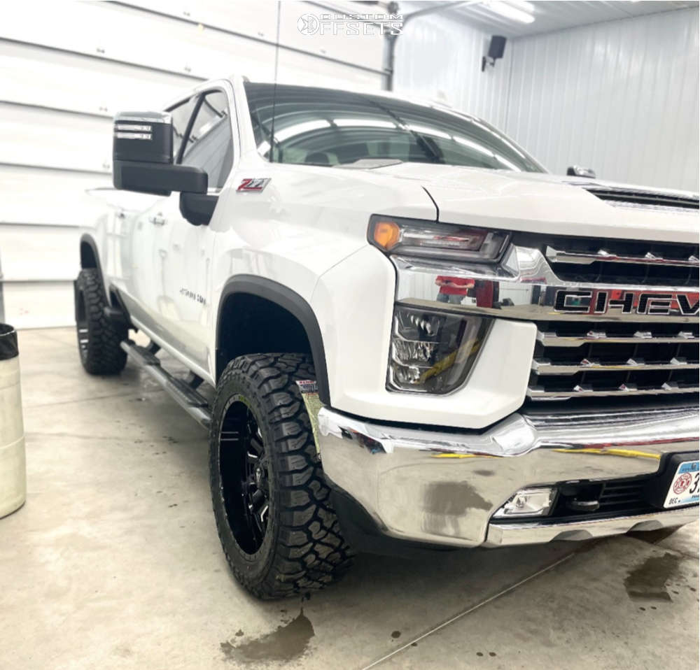 2020 Chevrolet Silverado 2500 HD with 22x10 -18 Fuel Sledge and 35/12 ...