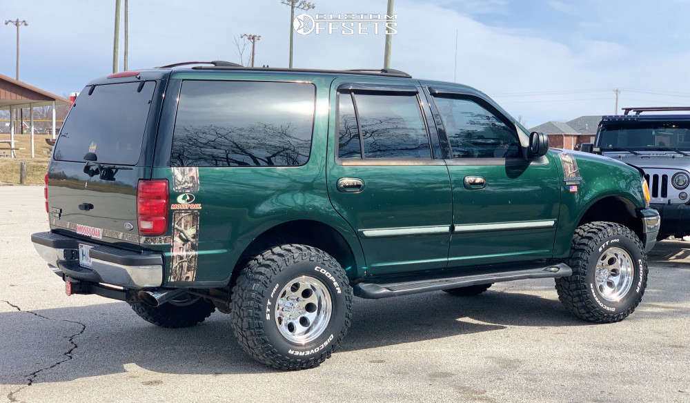 2001 Ford Expedition with 16x10 -38 Alloy Ion 171 and 305/70R16 Cooper ...