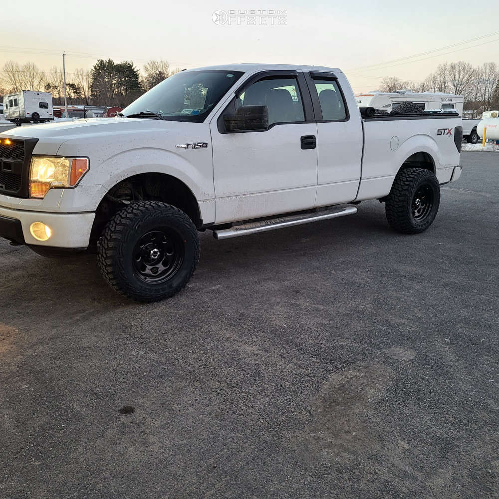 2014 Ford F-150 with 17x9 -12 Vision Soft 8 and 33/12.5R17 Kanati Mud ...